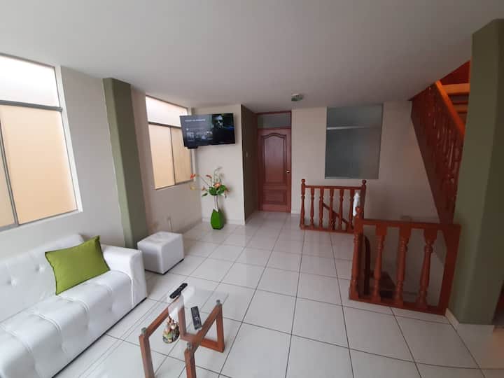 Hermoso Duplex Terraza Cerca Plaza Mayor Y Playas. - Santa