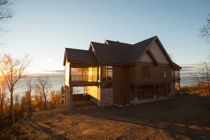 Bob And Maude's Place - Baie-Saint-Paul