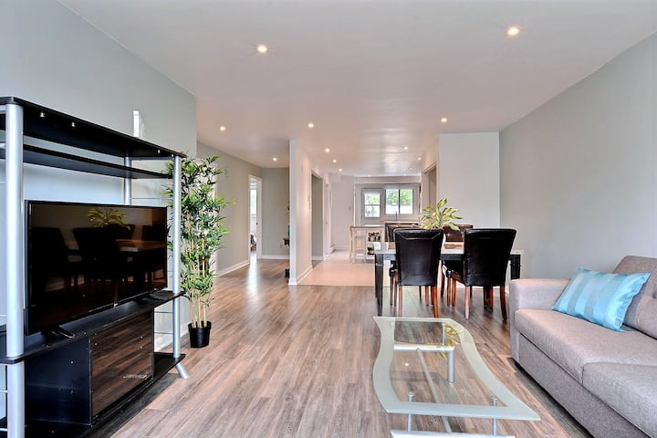 Free Parking Very Nice 3br, 10 Min Walk To Metro - Montreal