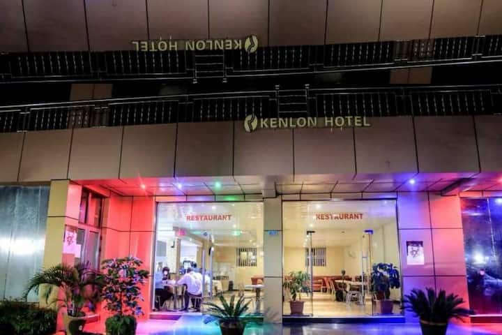 Kenlon Hotel For A Royal Stay - 坎帕拉