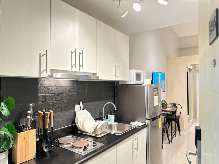 4646 1br Jazz Residences 100mbps - Makati