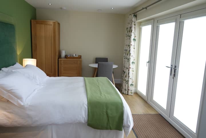 Own Entrance Dbl Room W Ensuite Shower Rm/parking - Edinburgh
