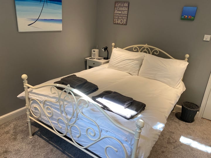 Sidmouth Double Room, Beautiful Private Bathroom - Sidmouth