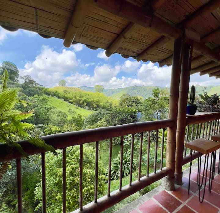 Charming Casita - Finca La Toya Guest House - Pereira