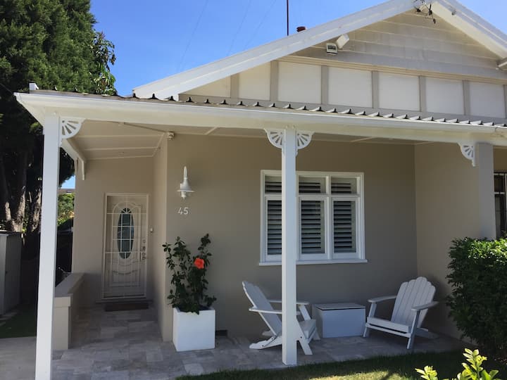 Great Entertainer Close To Coogee Beach - Coogee