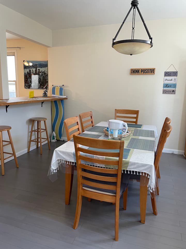 Room 1 (14 Minutes By Train From Times Square) - Nueva York