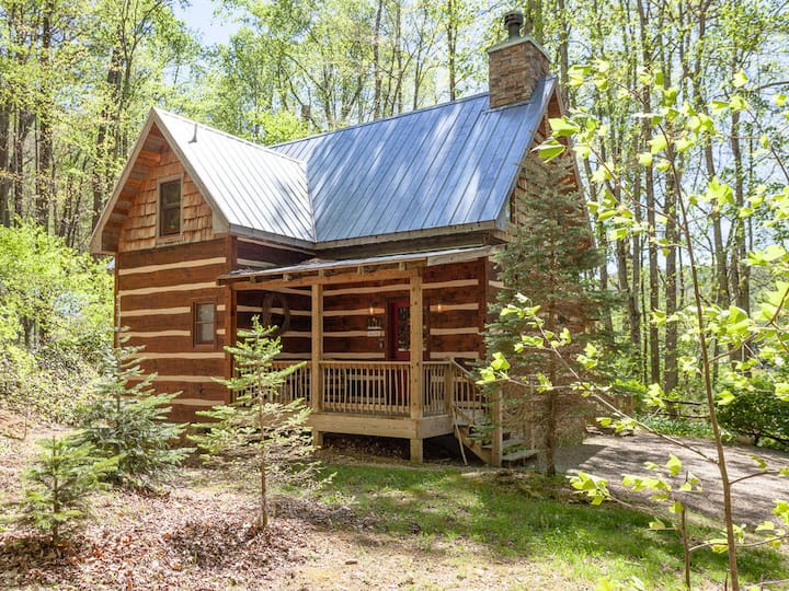 Creekside Cabin- Private Mountain Log Cabin - Cabins for Rent in Hot ...