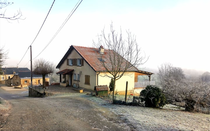 Charmant Appartement Situé  à  L'étage - Villefranche-de-Rouergue