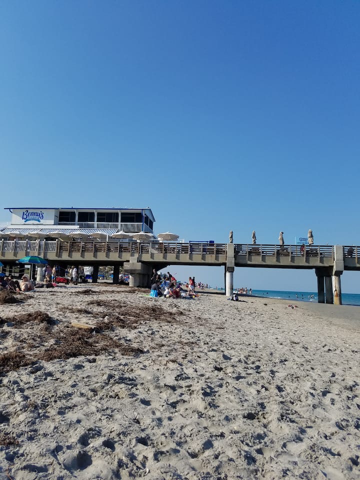 Salty Air Retreat "B" - Boynton Beach, FL