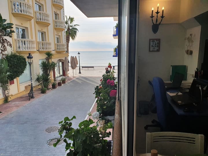Magi Beach Apartment - Sitges