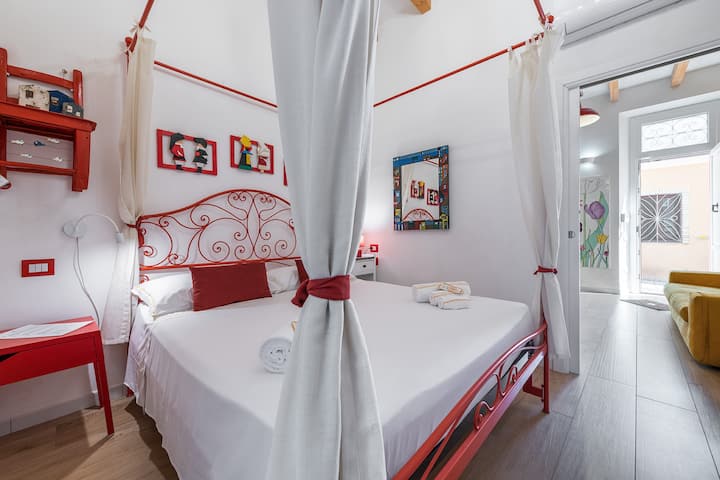 Sensory Shower & Wi-fi - Historic Centre, Sardinia - Cagliari