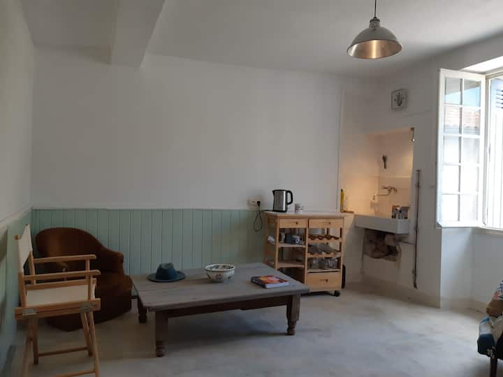 Flat With View, Bourdeilles. - Brantôme