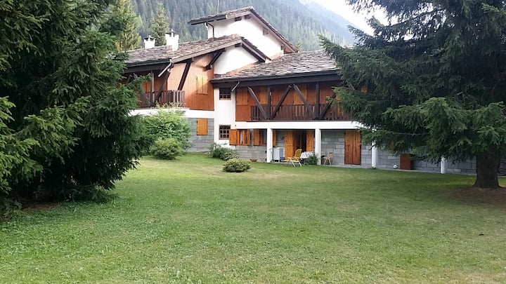 Bilocale 4 Posti In Champoluc Con Giardino - Antagnod