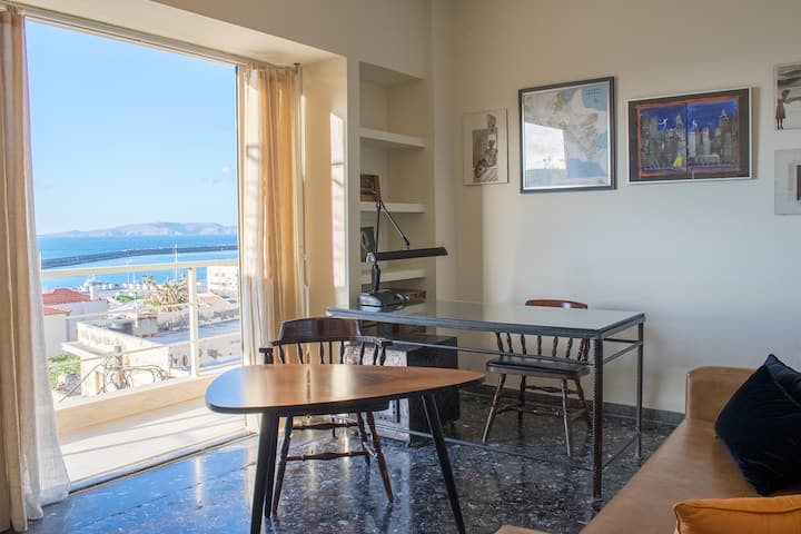 Seafront Apartment In City Center - Iraklion