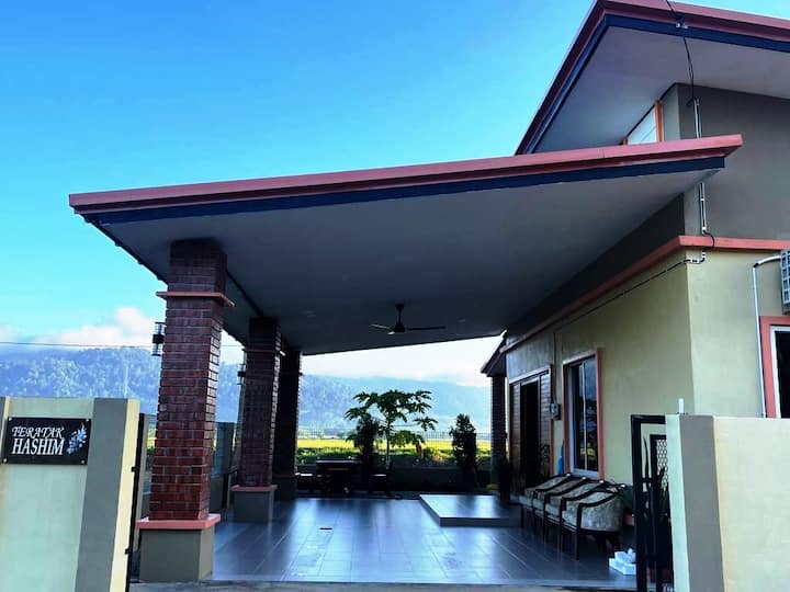 Superb Paddy & Mountain View Home @ Langkawi - ランカウイ島