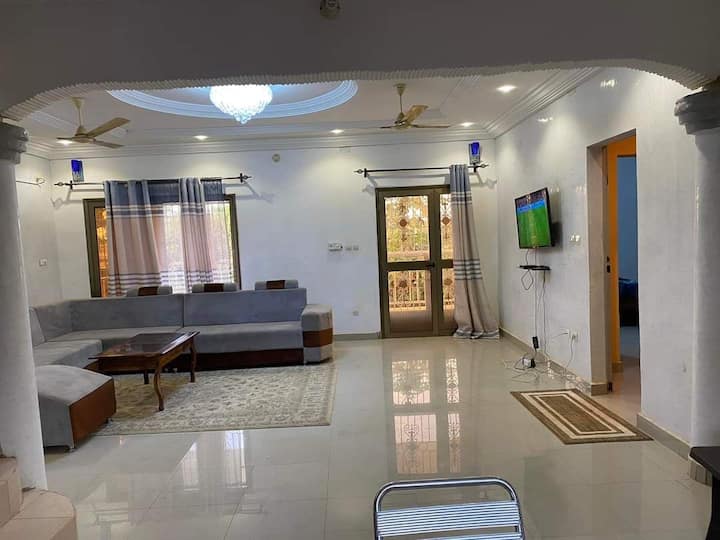Super Appartement Meublé Climatisé Confort + - Mali