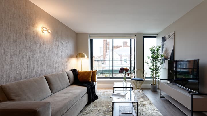 Three-bedroom Penthouse In Central London - Central London