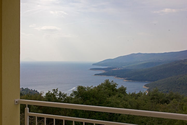 Blue Apartment For 4 Persons, Wifi, Ac - Rabac
