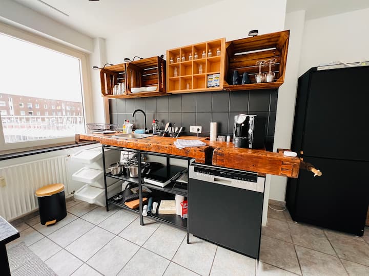 Zentrales Großzügiges Apartment Mit Dachterrasse! - Bochum