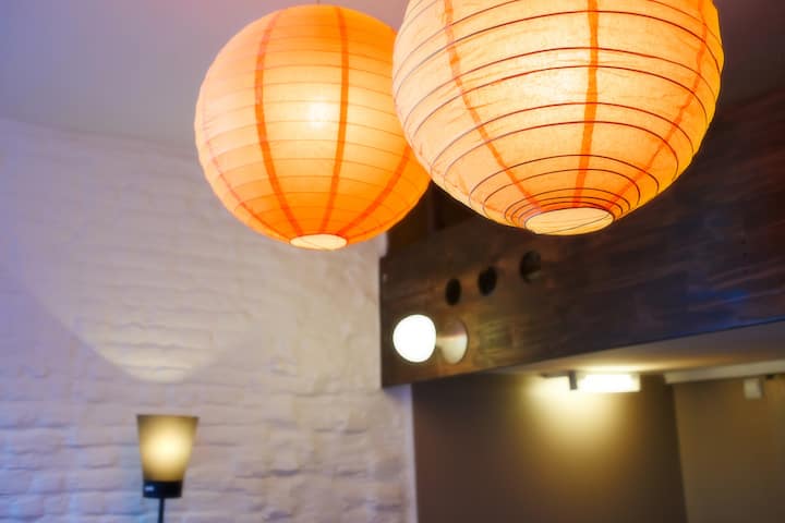 "Orange" Petit Studio En Ville, Prix Modéré - Lille, France