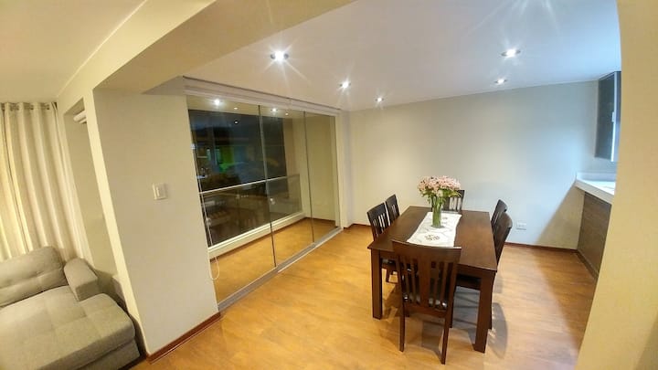 Céntrico Y Amplio 130m2! Ideal Para Familias - Lima
