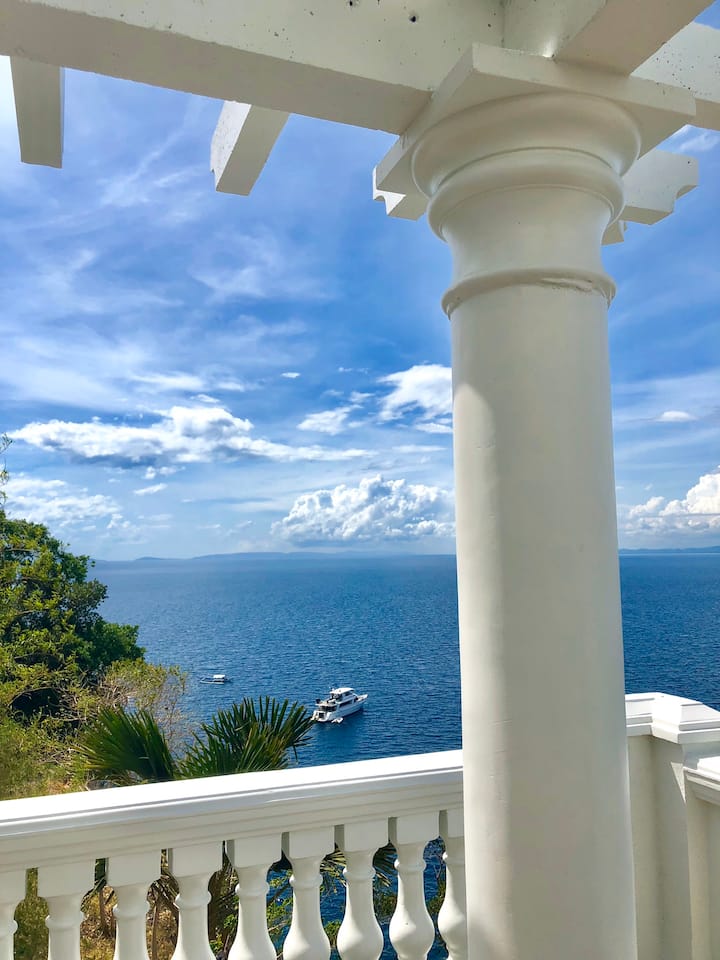 Casa Del Faro - Puerto Galera