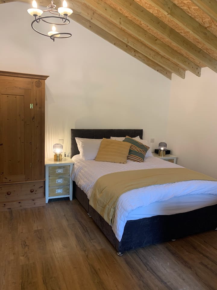 Garden Studio Lodge, Easy Access To Central London - Barnet