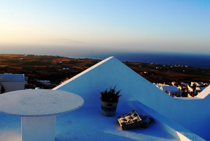Canavas & Traditonelle Villa Pour 12 Persons - Szantorini