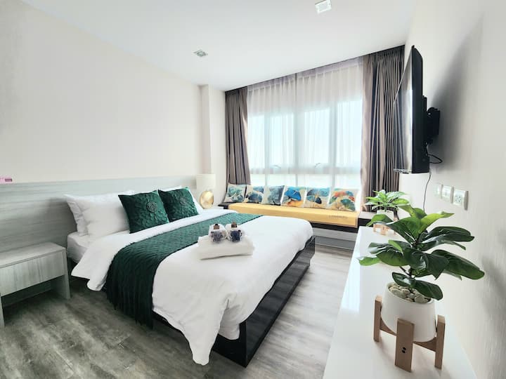Prio Suite, Wifi, Pool, Moped, Near Airport & Mall - Chiang Mai