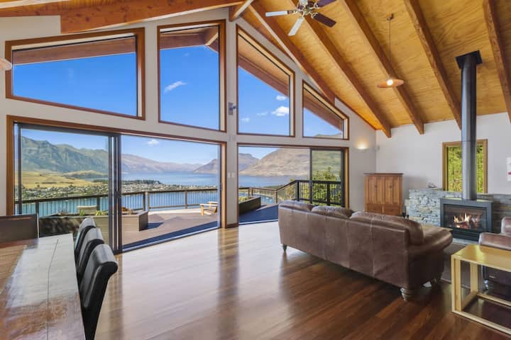 Hensman Heights- Family Home With Outdoor Spa Pool - Queenstown