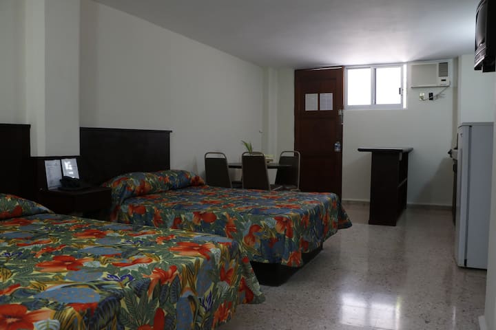 Habitacion Familiar Hasta Para 8 Personas - Acapulco