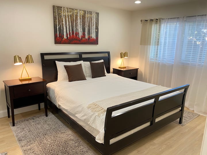 Little Europe Bright And Glamorous 2 Bedroom Home - Rancho Cordova, CA