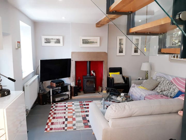 Dale View, 50 Greenhill, Wirksworth - Matlock