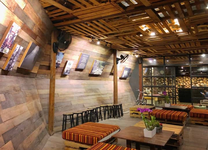 Located In Amphawa Floating - Amphawa