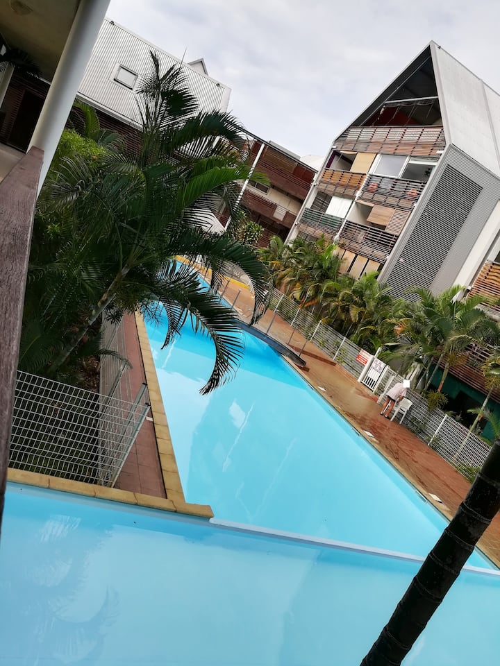 Appartement Familial (2 Ch, 6 P) Sur St Pierre - Réunion