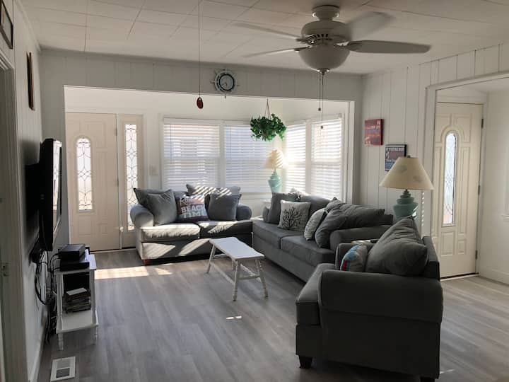 Beautiful Beach Bungalow. - Point Pleasant Beach, NJ