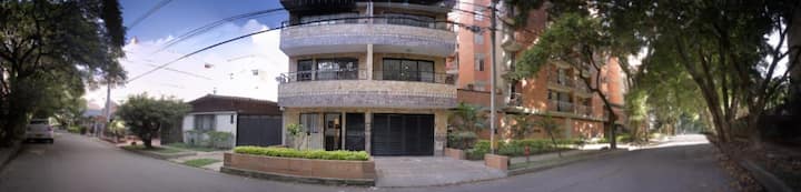 Hermoso, Cómodo, Tranquilo Apartamento En Medellín - Medellín