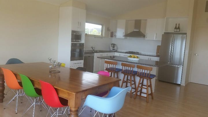 Bubbles On The Balcony !
Spa, Space, Family Fun! - Victor Harbor
