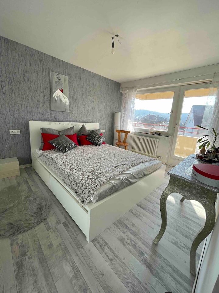 Comfy Two Rooms Apartment With Free Parking - Stuttgart