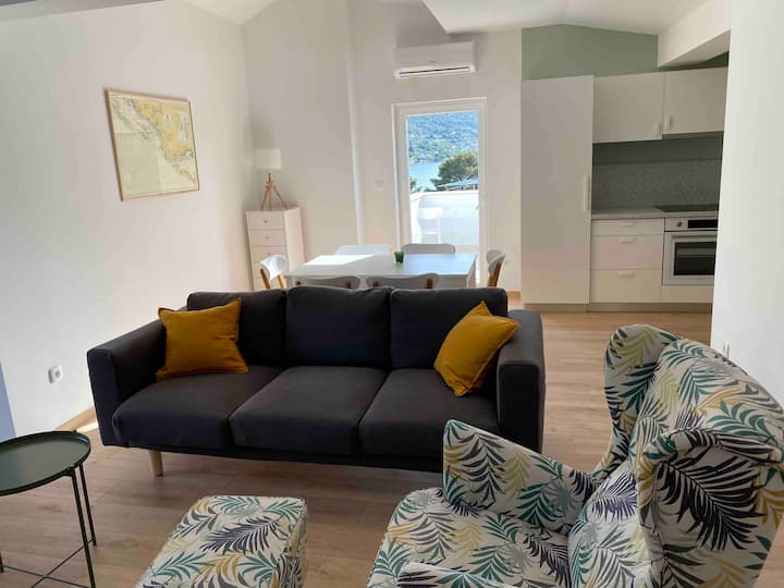 Penthouse S Pogledom Na More - Primošten