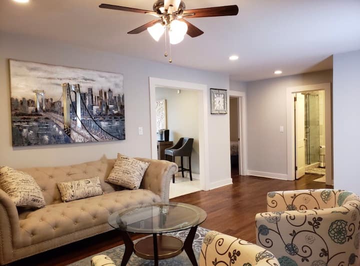 2br/1ba Modern Home In Beautiful Smyrna - Smyrna, GA