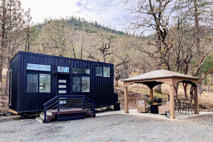 Modern Tiny Stay In The Country - Rogue River, OR
