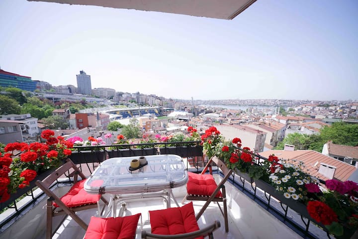 Taksim Amazing View 3-bedroom Apartment - Istanbul
