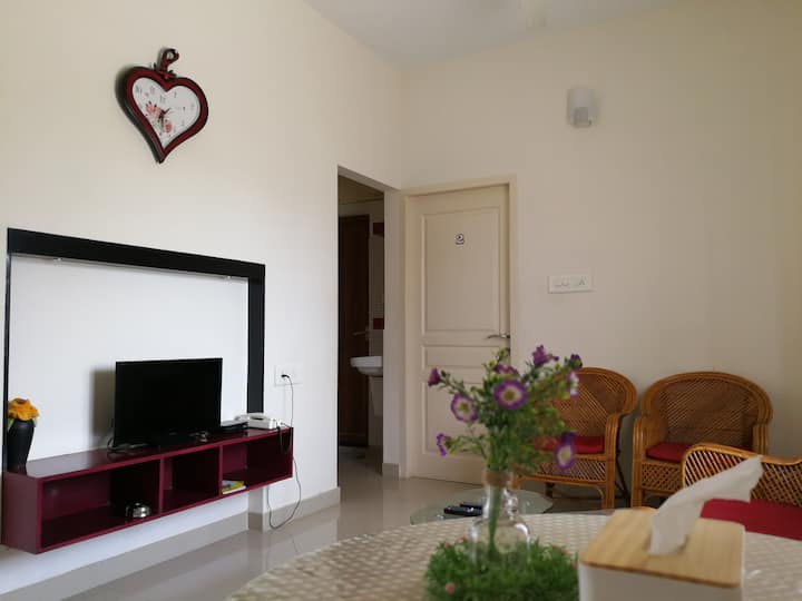 Al Shaz Home Stay (A/c Service Apartment) - Cochin