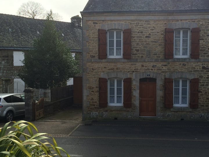 Charmante Maison En Centre Bourg - Bretagna