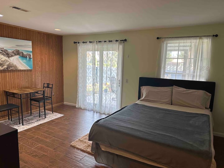 Private Studio Apt Near Frederick Downtown - Frederick