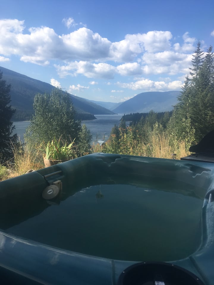 Epic View Mountain Retreat - Nelson