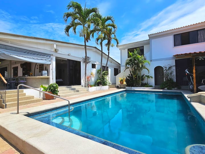 Encantadora Casa Con Piscina Cerca Del Mar - Salinas