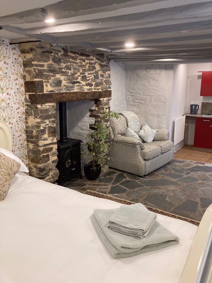 10 Best Airbnb Vacation Rentals In Okehampton, UK - Updated 2024 | Trip101