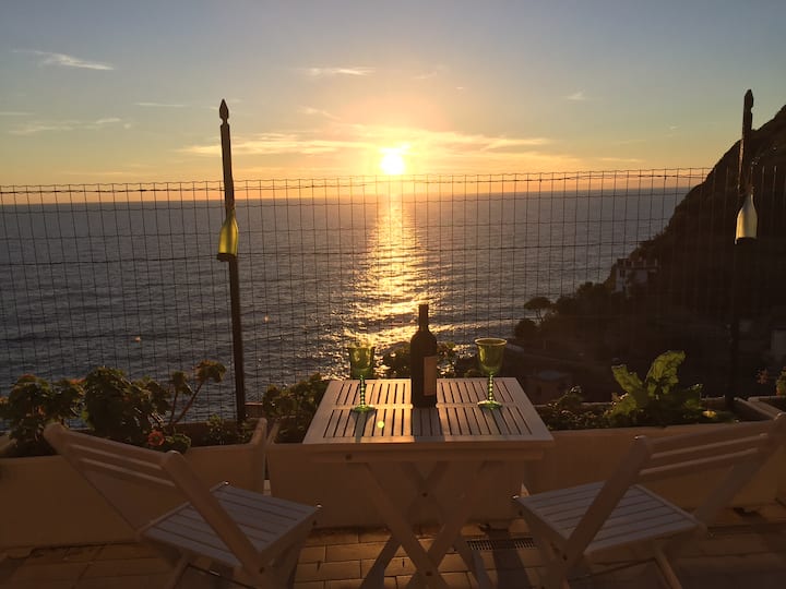 Terrace On The Sea. Villa Pecunia/sciacchetrà Room - Riomaggiore